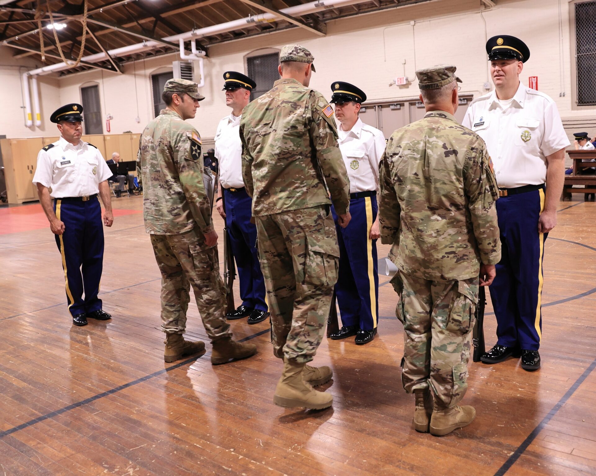 Connecticut Army National Guard Soldiers Judge Foot Guard Drill ...